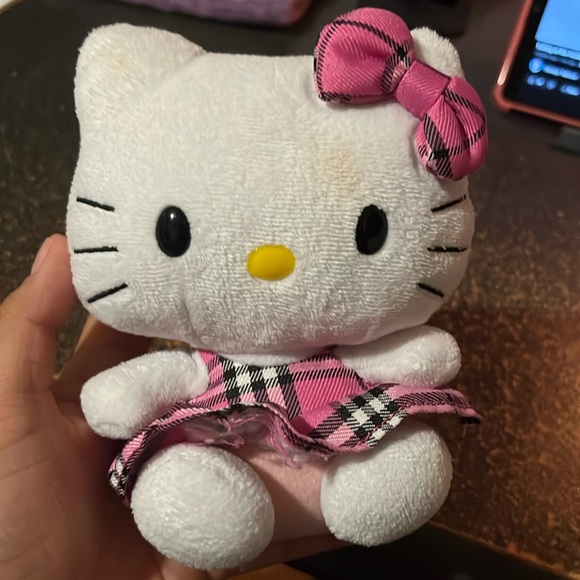 Hello Kitty | Accessories | Hello Kitty Plushie | Poshmark